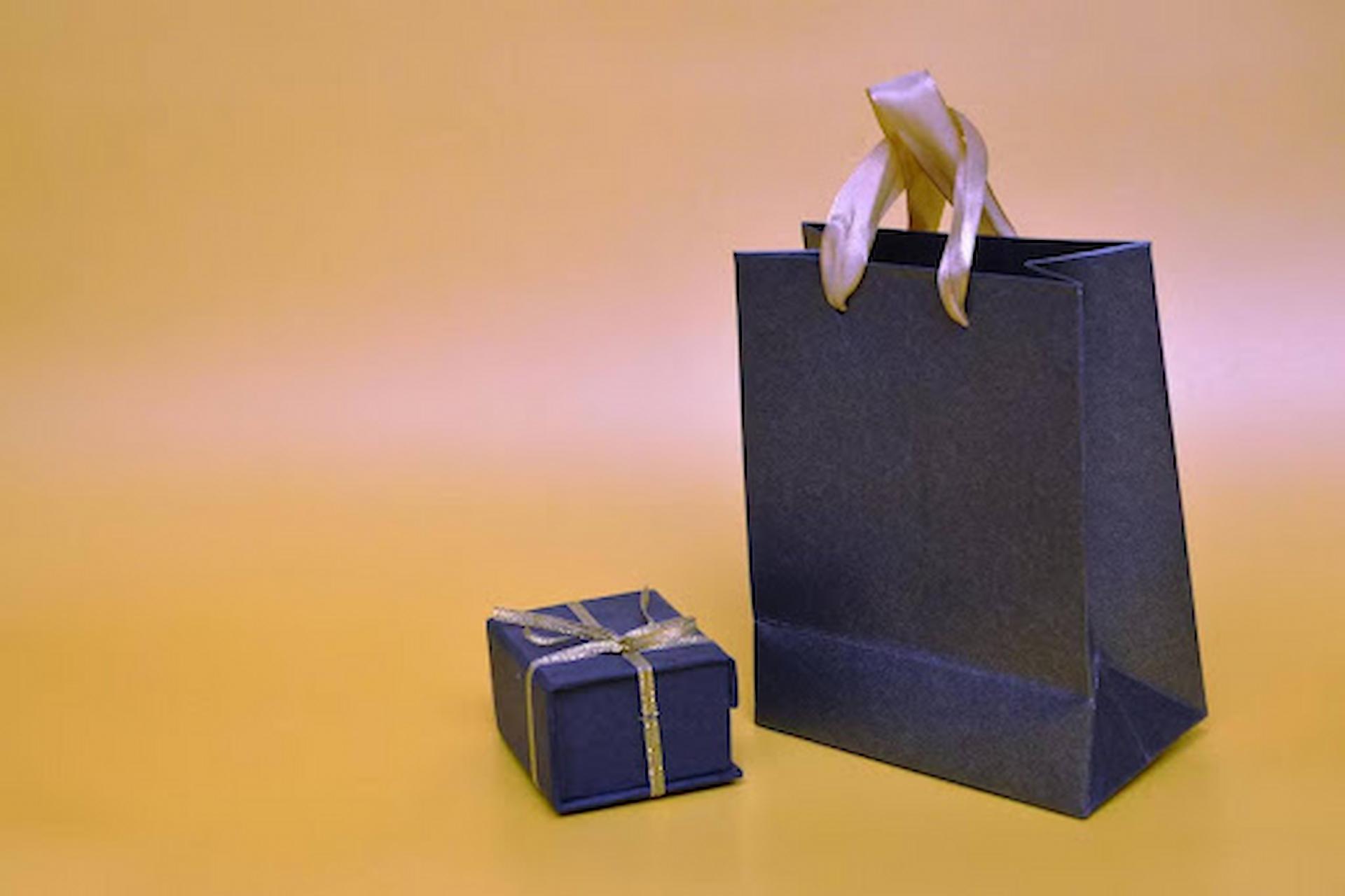 Why Custom Gift Bags Are Great for Events and Retail