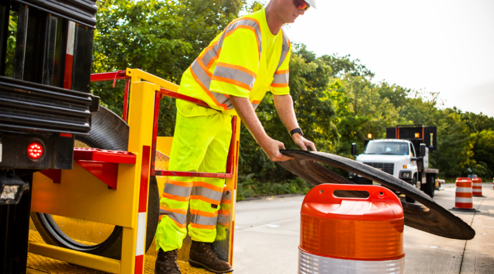 Top Reasons Why Traffic Control Is Essential For Construction Sites